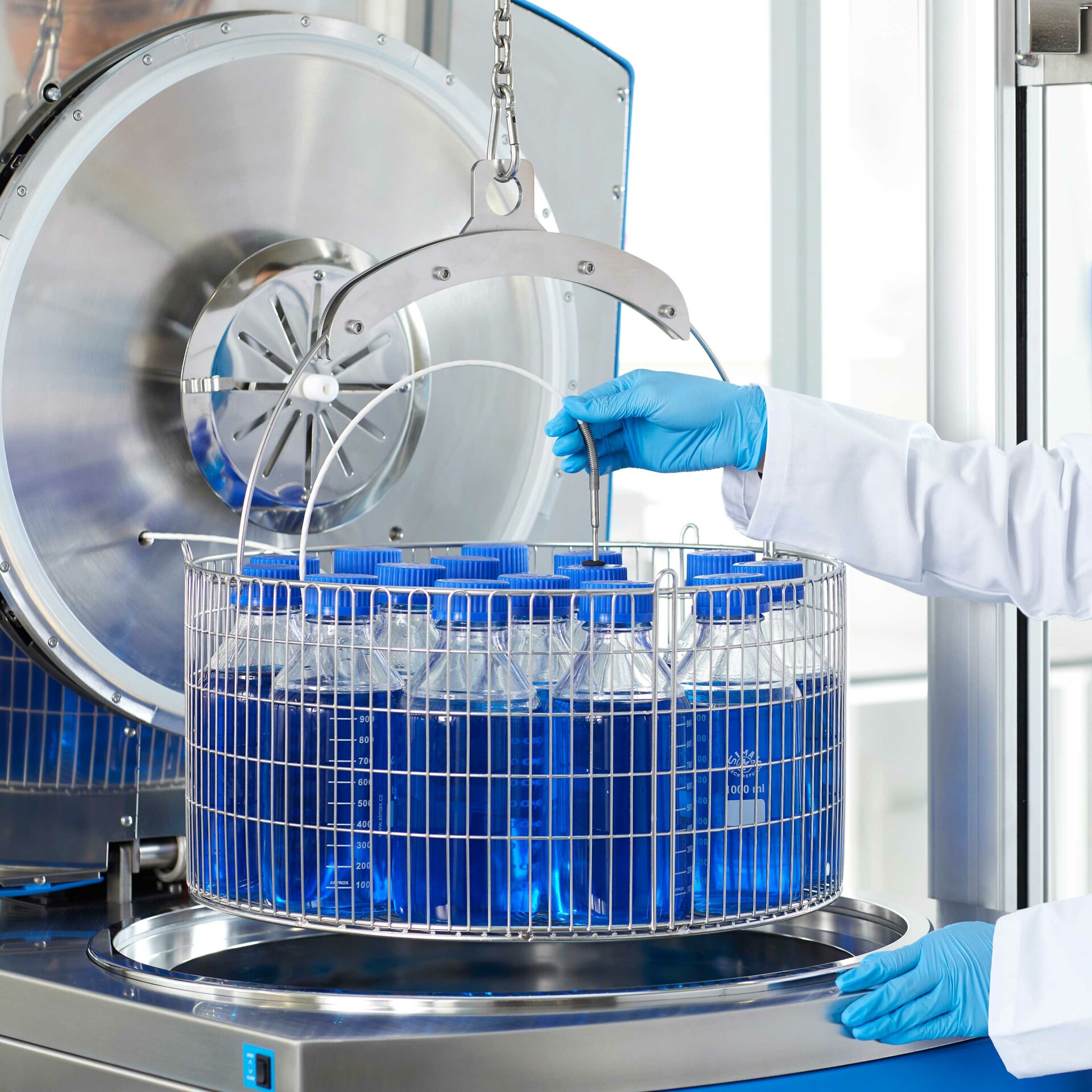 TLV-FA | Vertical autoclaves with fast cooling system | RAYPA